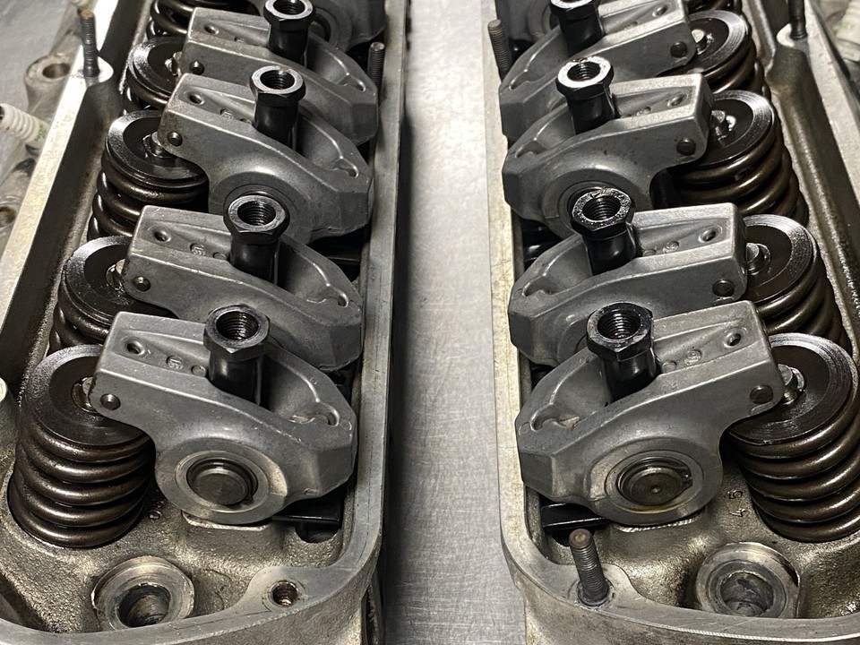 Edelbrock CYLINDER HEAD Fits Ford Small-Block 302 (5.0L) (from 1994 ...