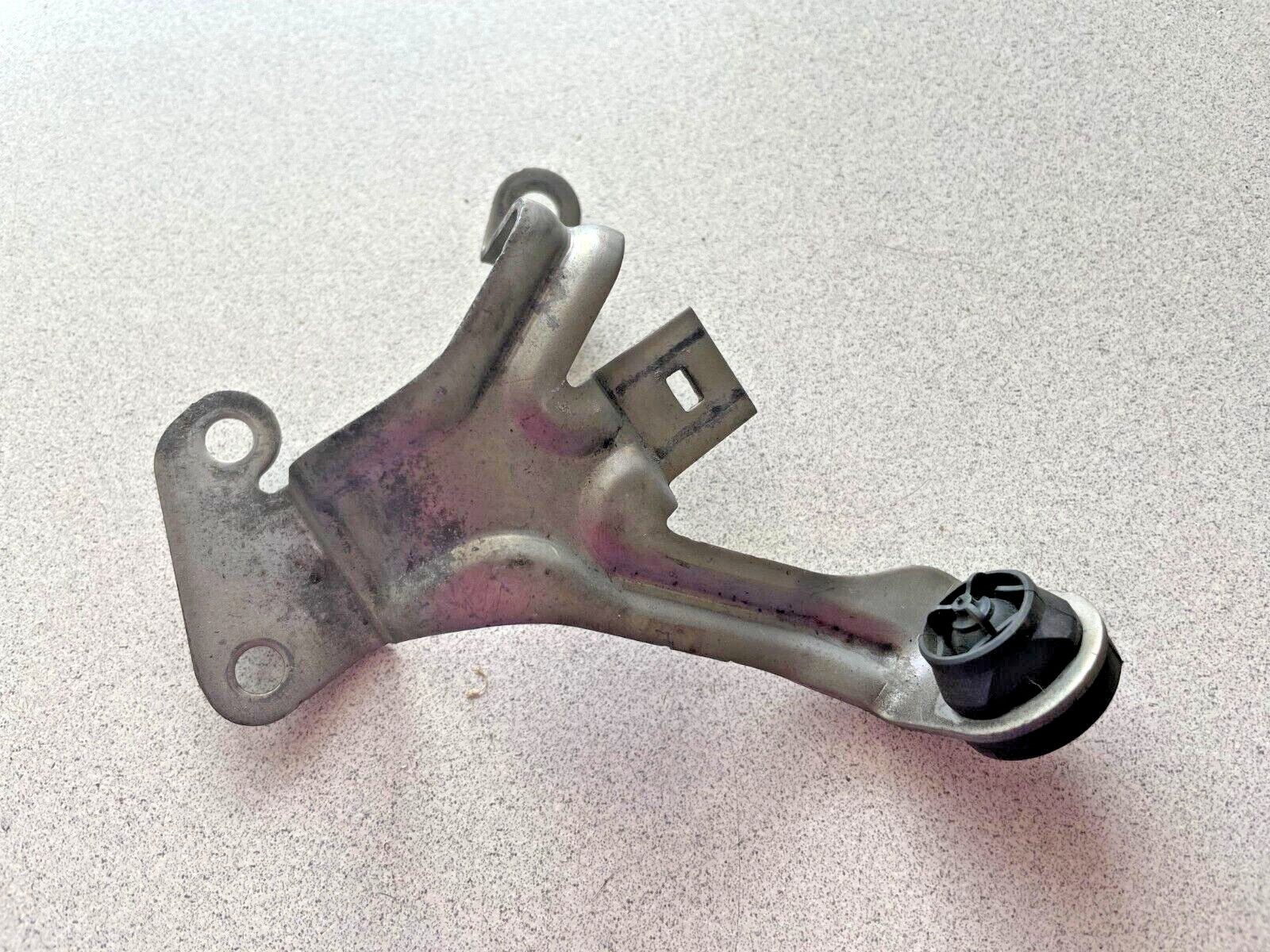 2004-2010 MERCEDES-BENZ SLK280 R171 ~ AIR PUMP BRACKET ~ A2720100240 | eBay