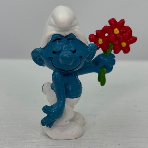 Smurfs 20044 Bashful Shy Smurf Red Flowers Vtg Figure Schleich Peyo PVC ...
