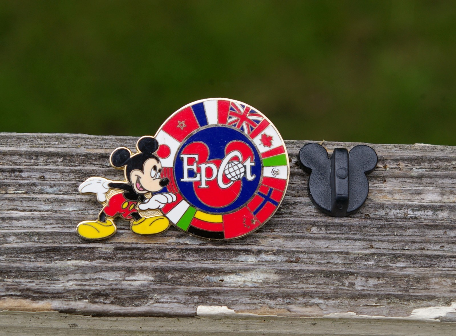 Walt Disney Mickey Mouse Epcot Italy Germany Mexico Metal Enamel ...
