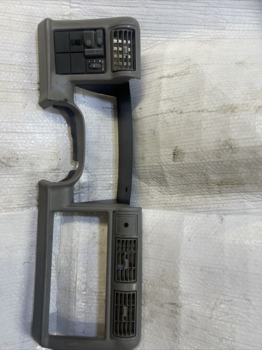 1996 Chevy S-10 Cluster Dash Radio Trim Bezel Air Vents OEM 15708349 | eBay
