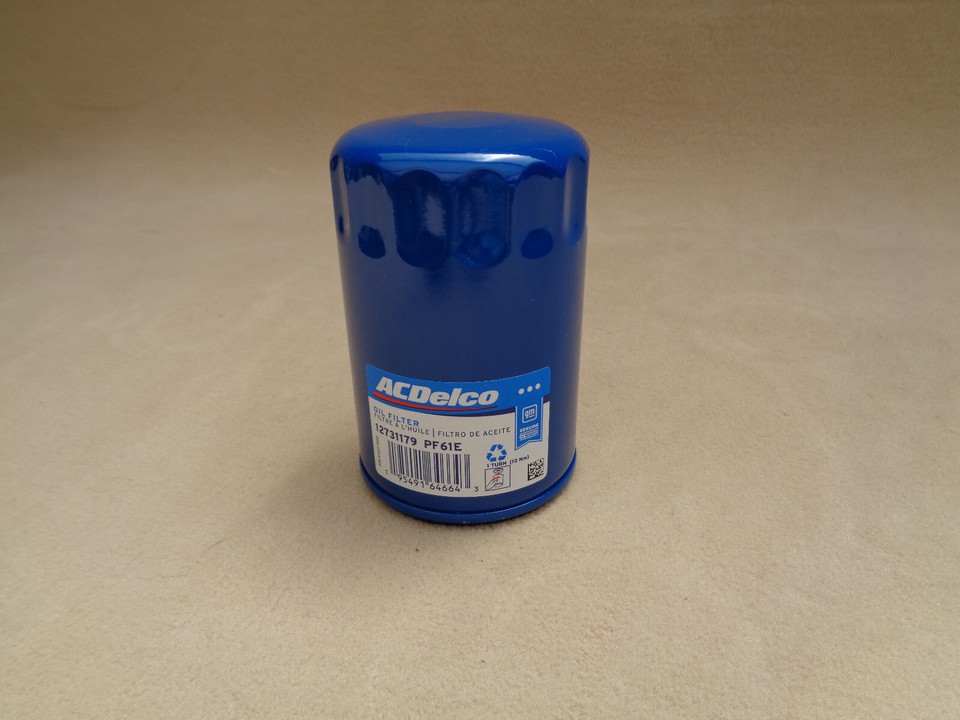 1 Ölfilter PF61E NEUE # 12731179 Cadillac DTS SRX STS XLR Seville ...