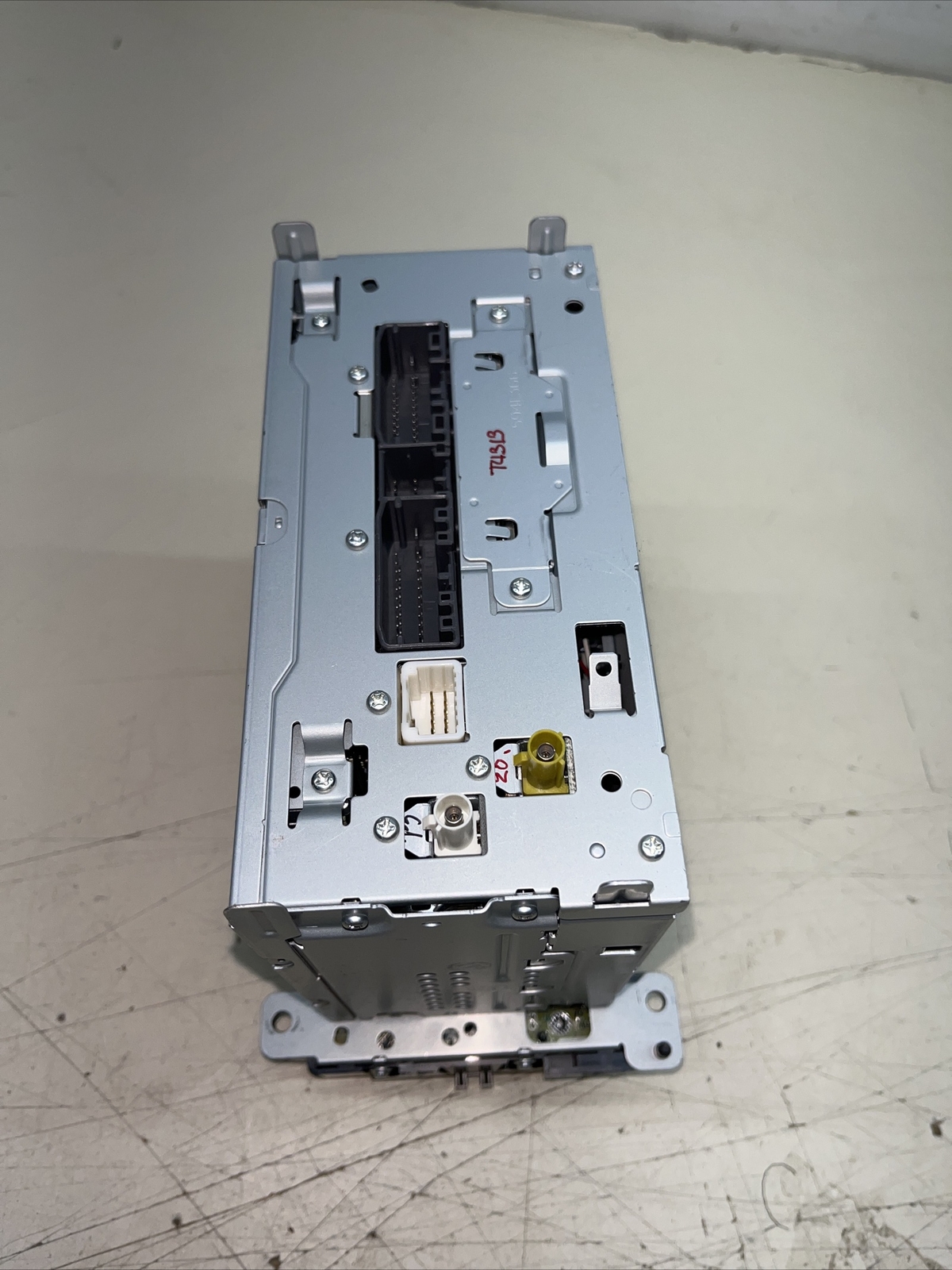 2012-2013 Dodge Durango AM FM CD DVD Sirius SAT HDD Radio RBZ OEM LKQ ...