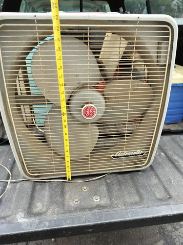 GE Vintage Metal Box Fan General Electric 3 Speed 3 Blade Reverseable ...
