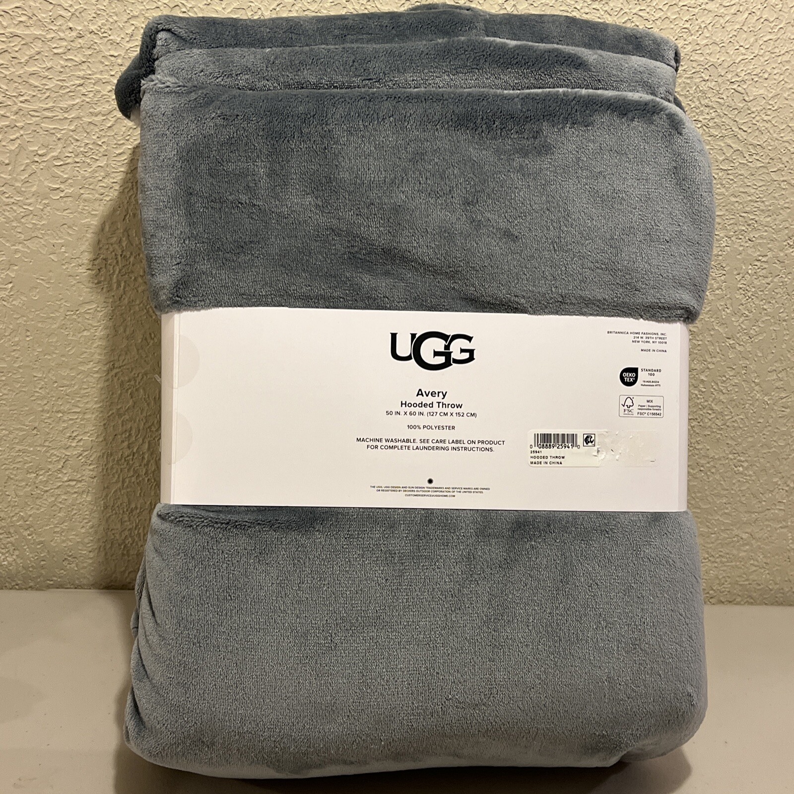 Ugg Avery Hooded Throw 50”X60” Gray Oeko Tex Certified Standard 100 NEW ...