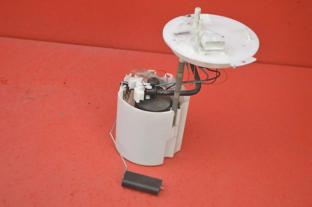 Opel Astra J 2010 Pompe à carburant 13577230 | eBay