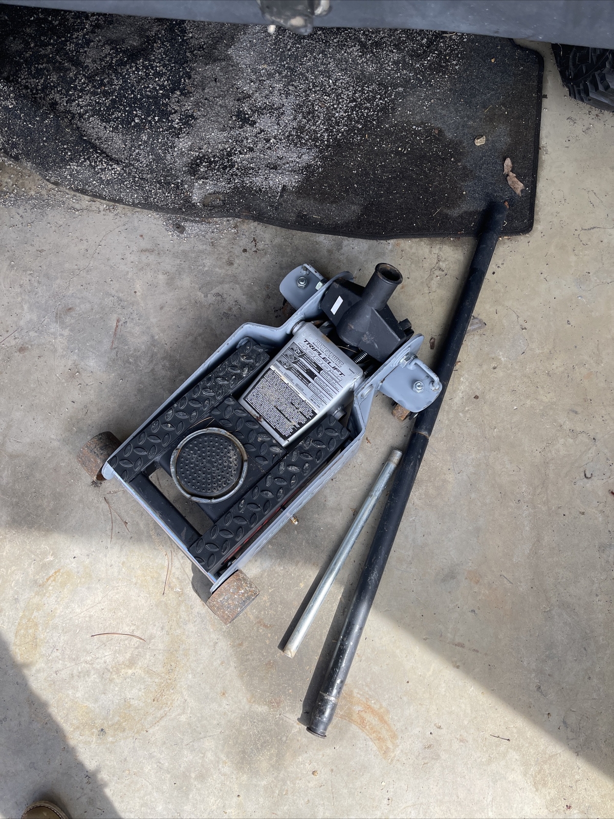 Powerbuilt 620422E Heavy Duty 4000 lb Triple Lift Jack , Silver ...