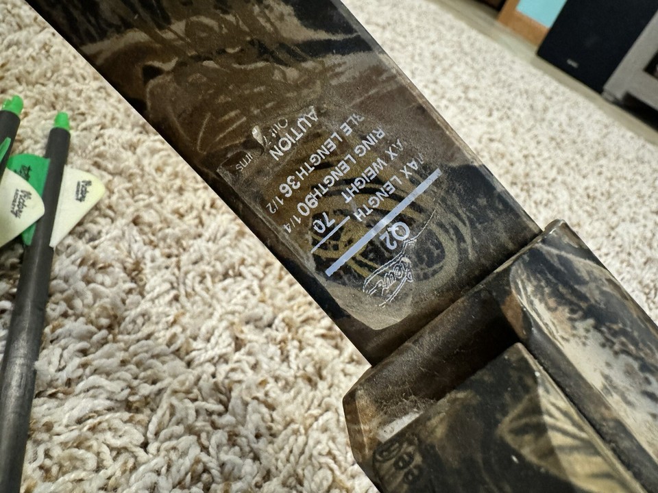 Matthew’s Q2 Compound Bow | eBay