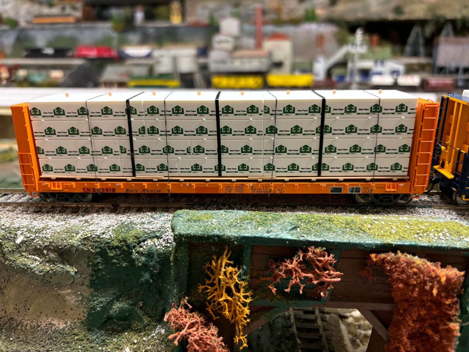 ONE HO CN 53 FT FLAT W/ LARGE PAPER LOADS. CAR IS WALTHERS BRAND, | eBay