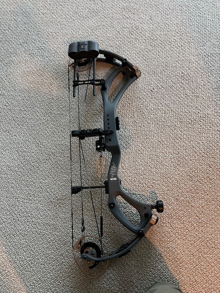 PSE Mach 30 EC2 70 Pound Right Hand Charcoal Carbon Hunting Bow New | eBay