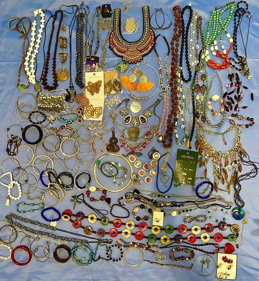 Huge Fashion Jewelry Lot of 130 Vintage to Now Signed/unsigned. All ...