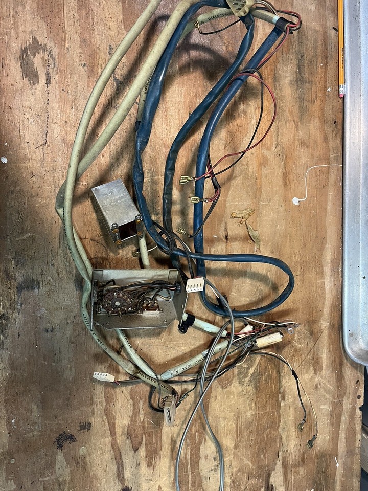 Jukebox Parts - Rowe Ami - Rockola- Seeburg- Wurlitzer. Walk Box Parts ...