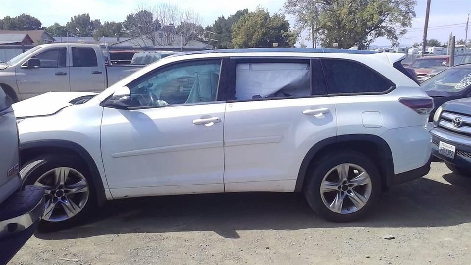 Info-GPS-TV Screen Display Screen Upper Dash Fits 14-16 HIGHLANDER ...