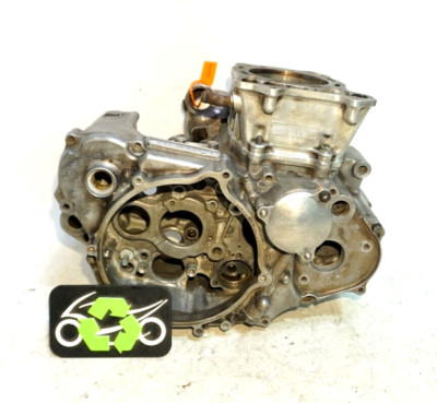 05-21 SUZUKI DRZ 400 LEFT RIGHT ENGINE MOTOR CRANKCASE CRANK CASES ...