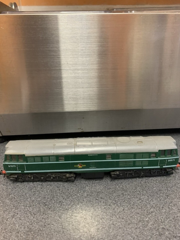 TRIANG HORNBY OO GAUGE R357 D5572 DIESEL CLASS 31 LOCO Tested & Running ...