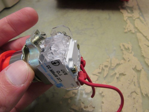 Mafelec L22 BPMR 33 push/pull switch 1" E stop emergency L22BPMR33 ...