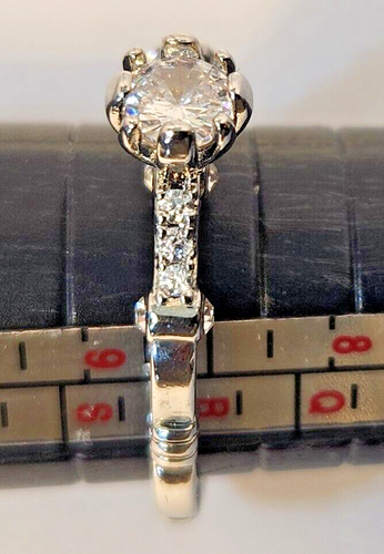 Stunning CZ Ring set on 925 Sterling Silver Wedding Engagement-SZ 8.5 ...