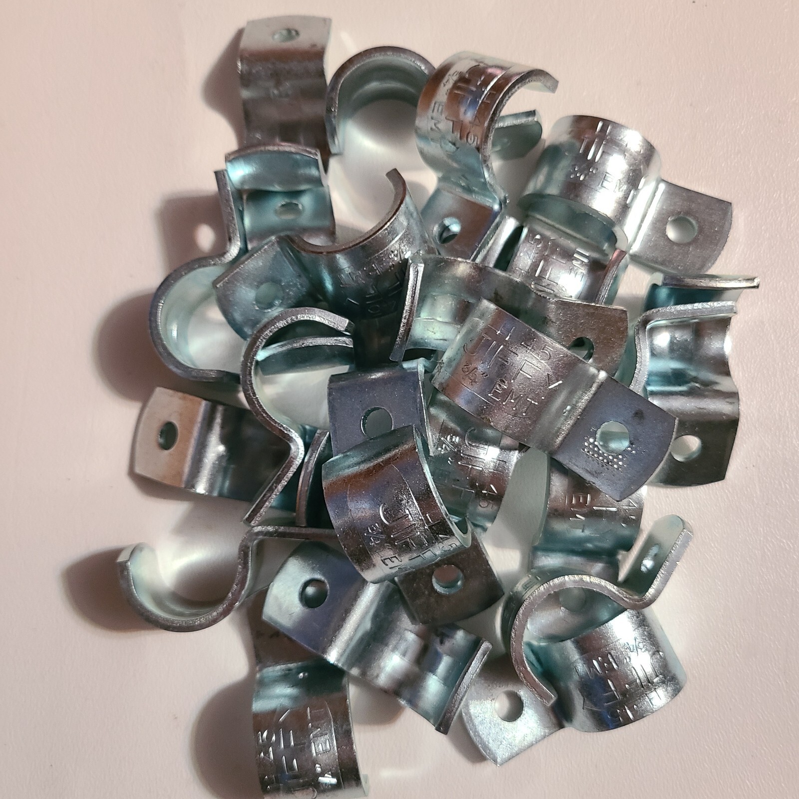 25pc Heavy Duty Jiffy Clip® H45 Mounting Strap 3/4" EMT Cable 1/4 ...