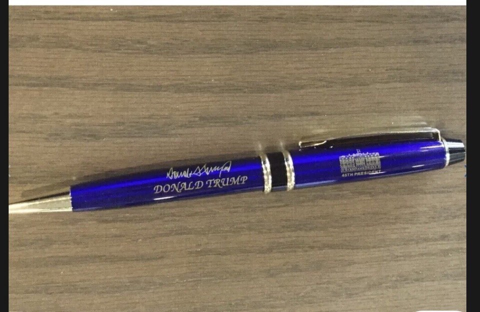 TRUMP WHITE HOUSE Signature CHALLENGE COIN 2025 INAUGURATION + BOX ...