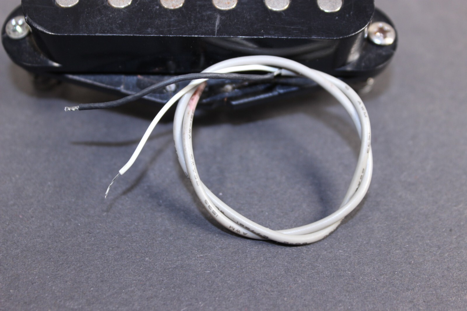 HARMONY H802 ELECTRIC GUITAR GIFMEN BLACK PICKUP PLASTIC | eBay