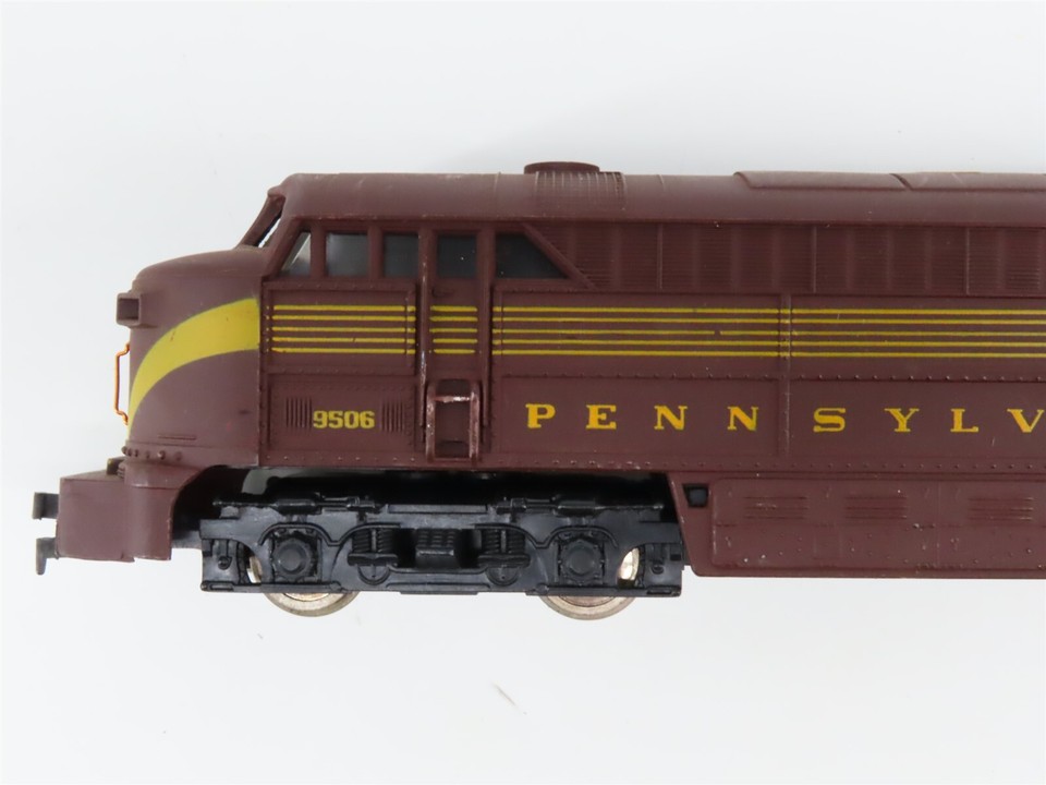 LOT of 9 HO Scale AHM/Mantua ATSF/FEC/PRR/CR/CBQ F7A/GP9/RF16 Diesel ...