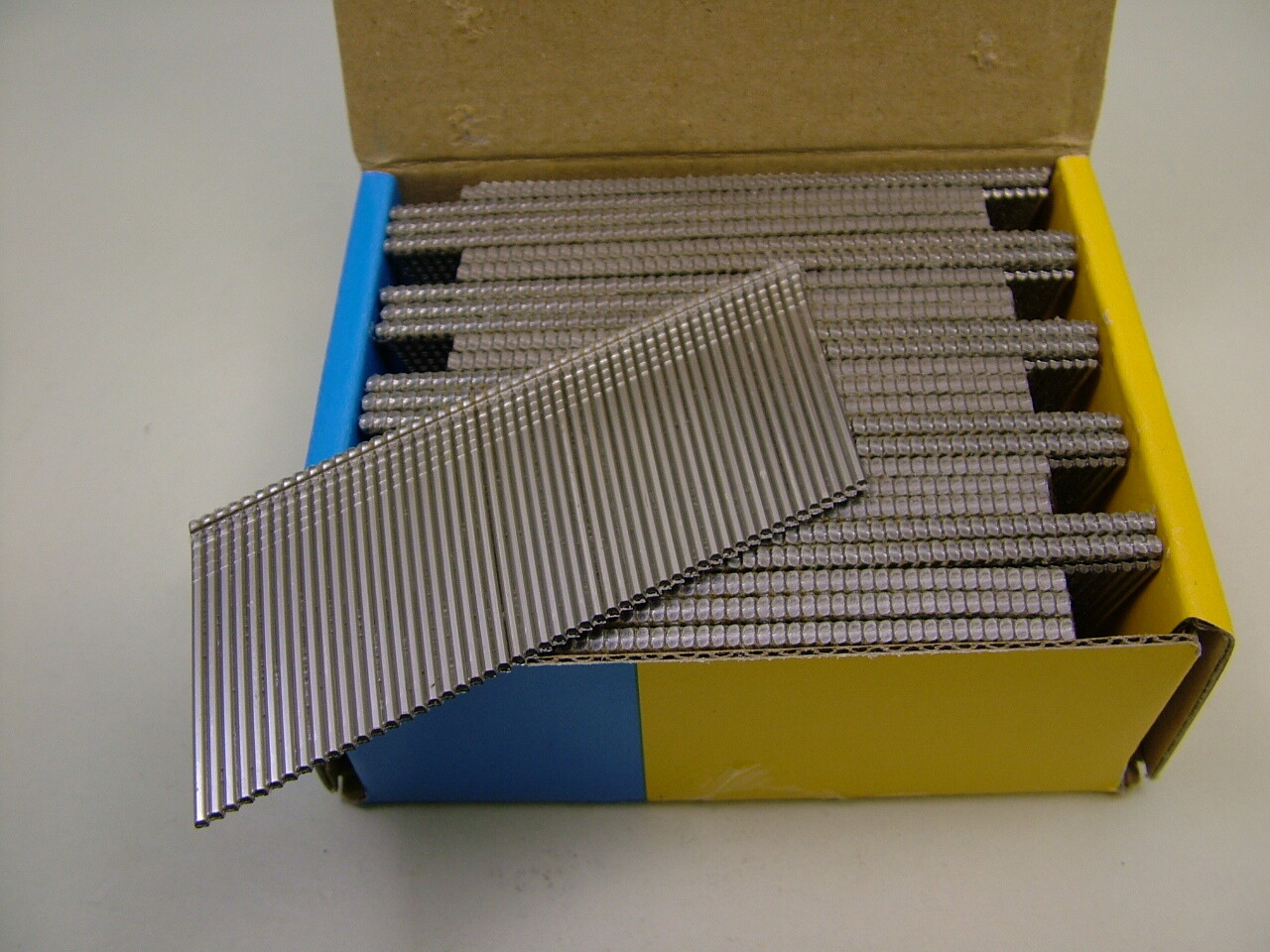 Tacwise 38mm 16g Series Angled Brad Nails Stainless Steel for sale ...