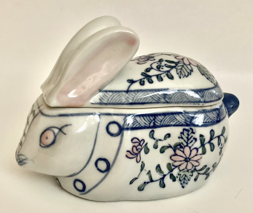 Vintage White/ Blue/Pink Ceramic Rabbit Chinese Delft Style Trinket ...