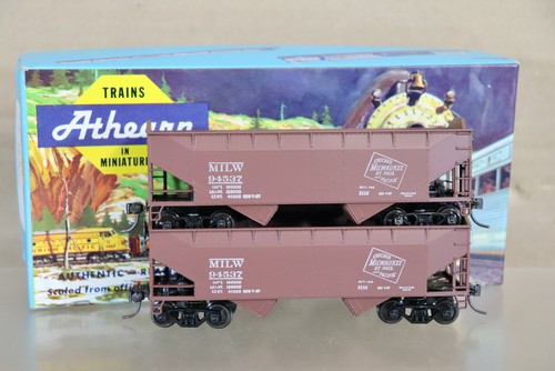 ATHEARN 5406 RAKE of 2 MILWAUKEE ROAD 34' 2 BAY HOPPER CAR WAGON 94537 ...