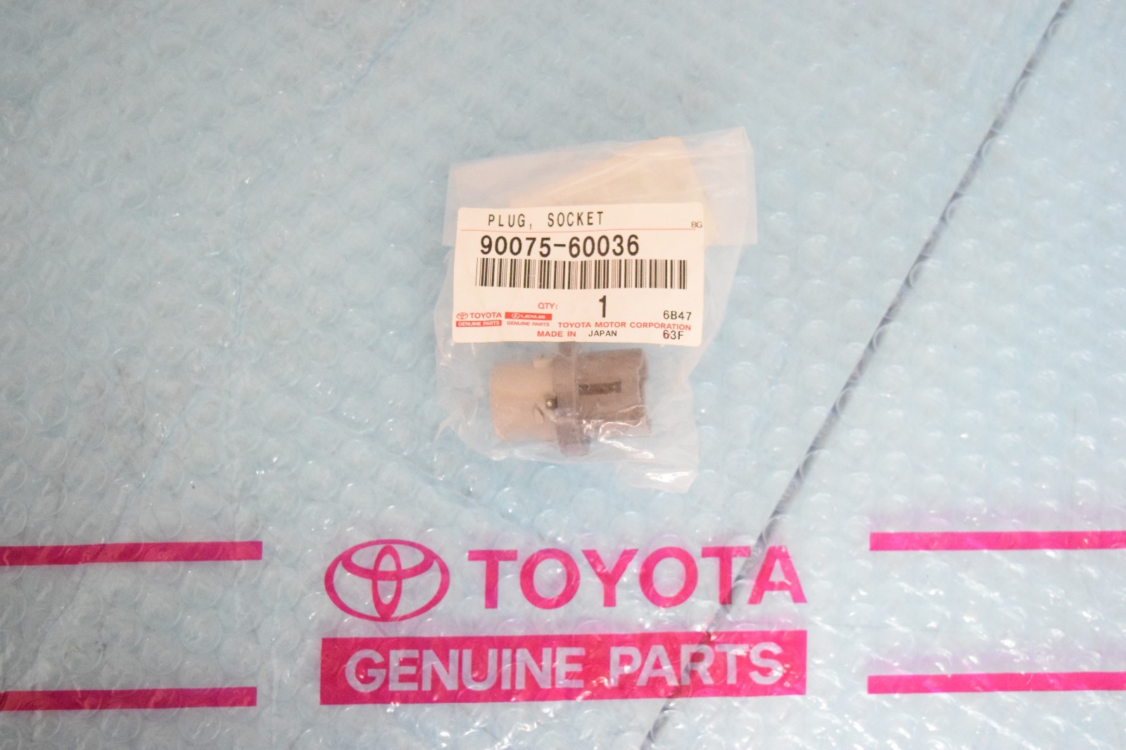 TOYOTA OEM 2001-2007 Highlander Taillight Tail Light Lamp Rear-Socket ...