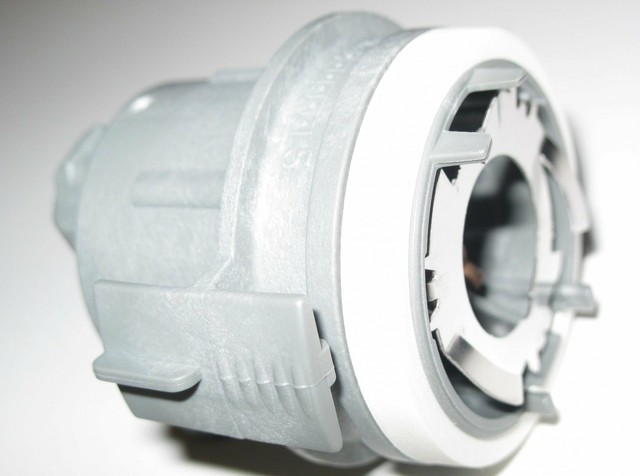 BMW E46 Low Beam Head Light Bulb Holder Socket 8380206 63128380206 ...