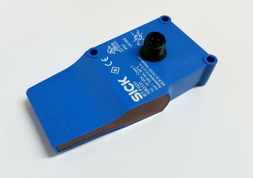 Sick RT-P3231 ZoneControl MultiTask photoelectric sensor Sn: 900 mm PNP ...