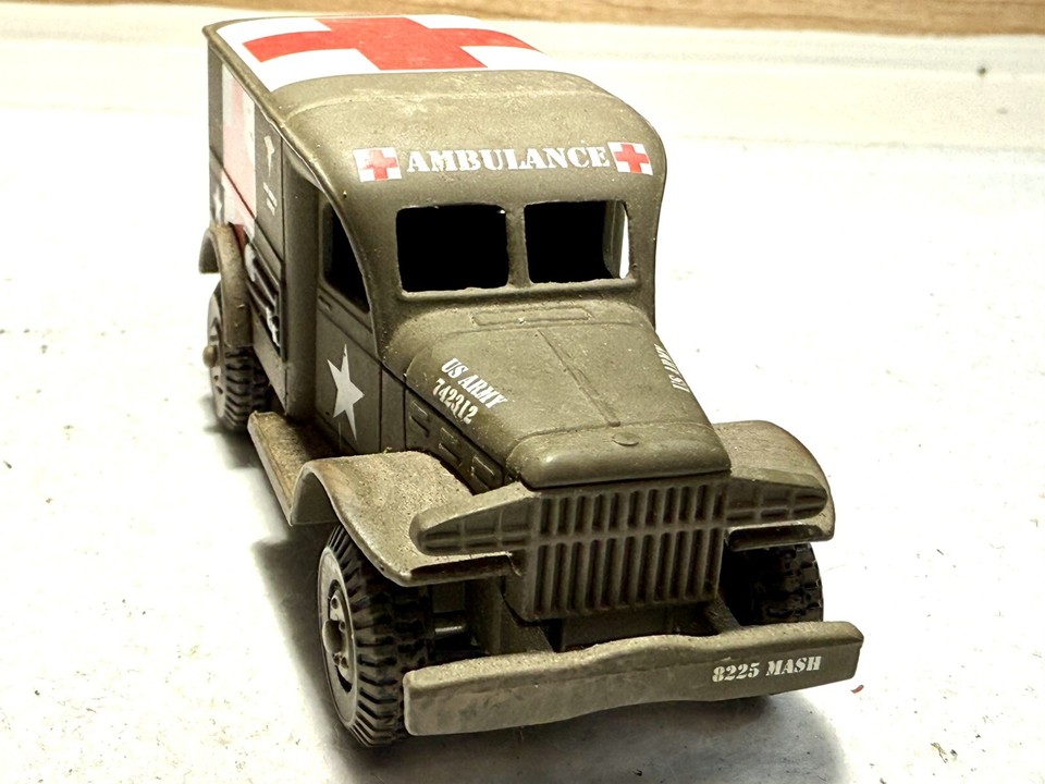 Corgi Ambulance WC54 WW2 US Army 4x4 Desert Green Realistic Plastic ...
