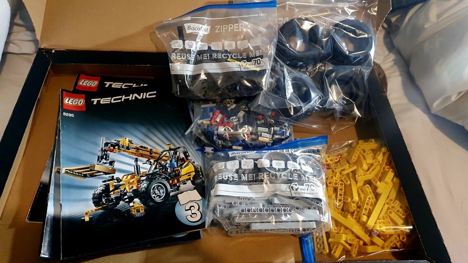 Lego Technic: Telescopic Handler / Loader Forklift (8295) 100% Complete ...
