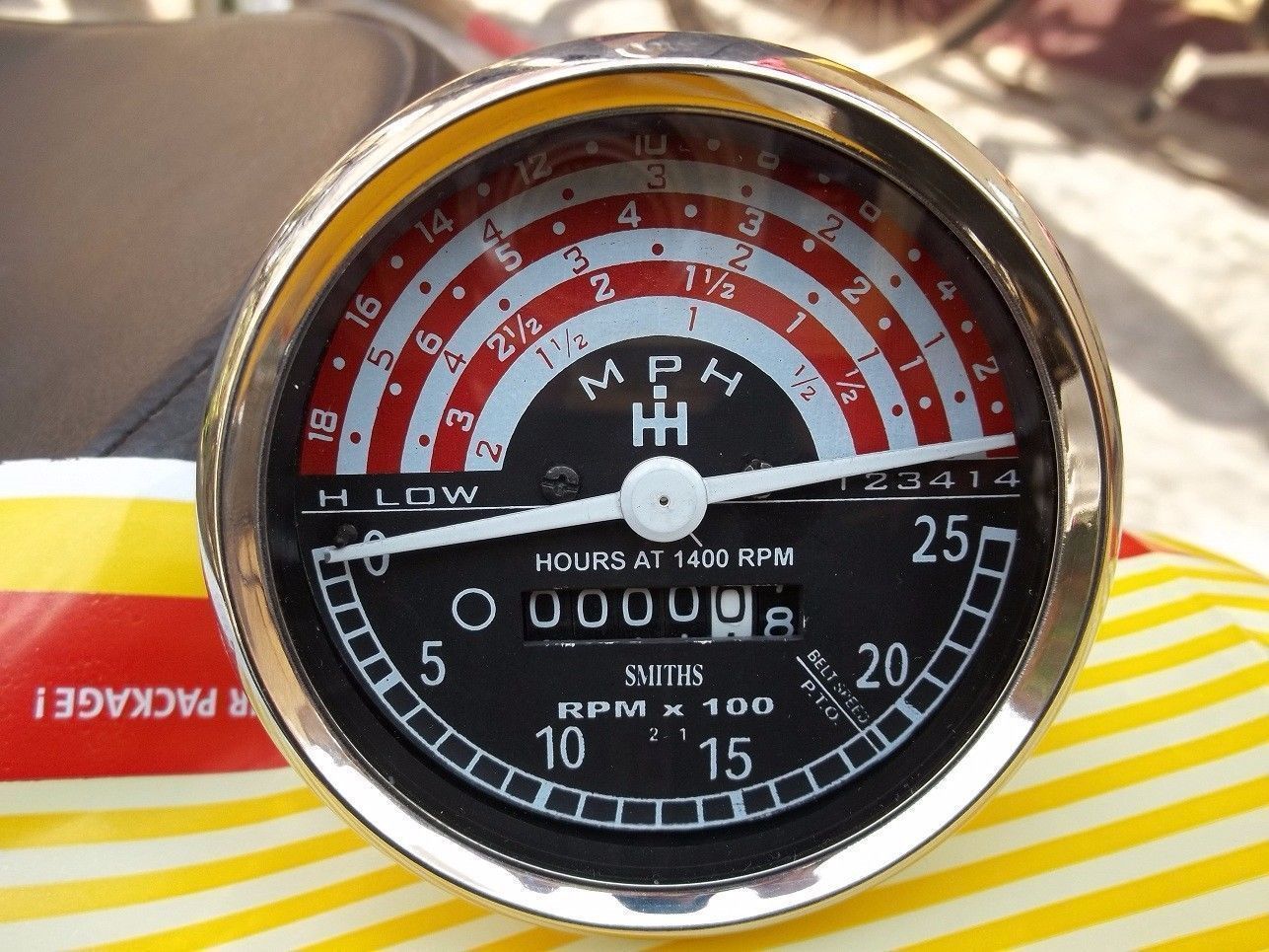 International B250, B275, B414, 276, 354,434,444 Tachometer -3043865R1 ...