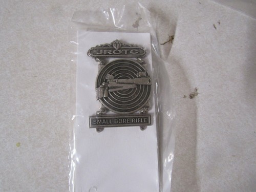 MILITARY INSIGNIA ROTC JROTC AIR RIFLE MARKSMANSHIP QUALIFI BADGE ...