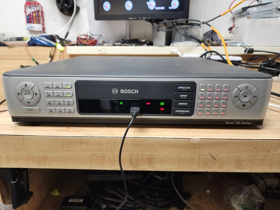 Bosch Divar 700 Series Digital Hybrid Network HD Recorder DHR-753 ...