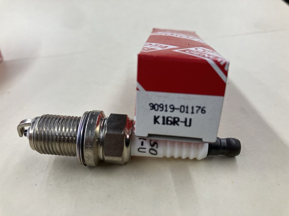 Toyota OEM Spark Plug - 90919-01176 - Denso K16R-U | eBay