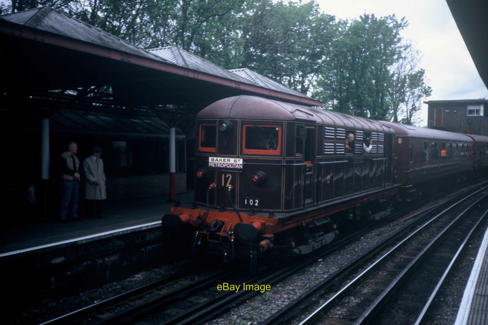 Photo 6x4 A Metropolitan Railway electric locomotive at Rickmansworth ...