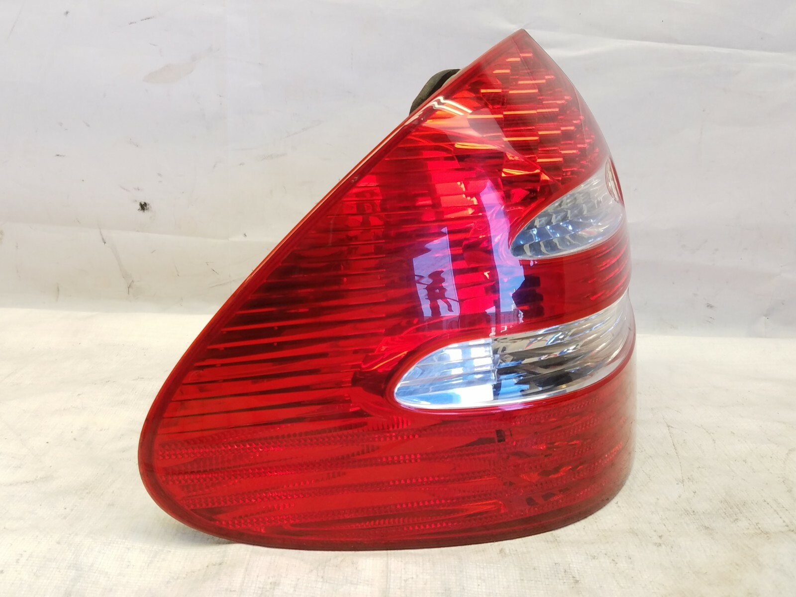 2003 - 2006 Mercedes W211 E500 E55 AMG Rear Left Tail Light ...