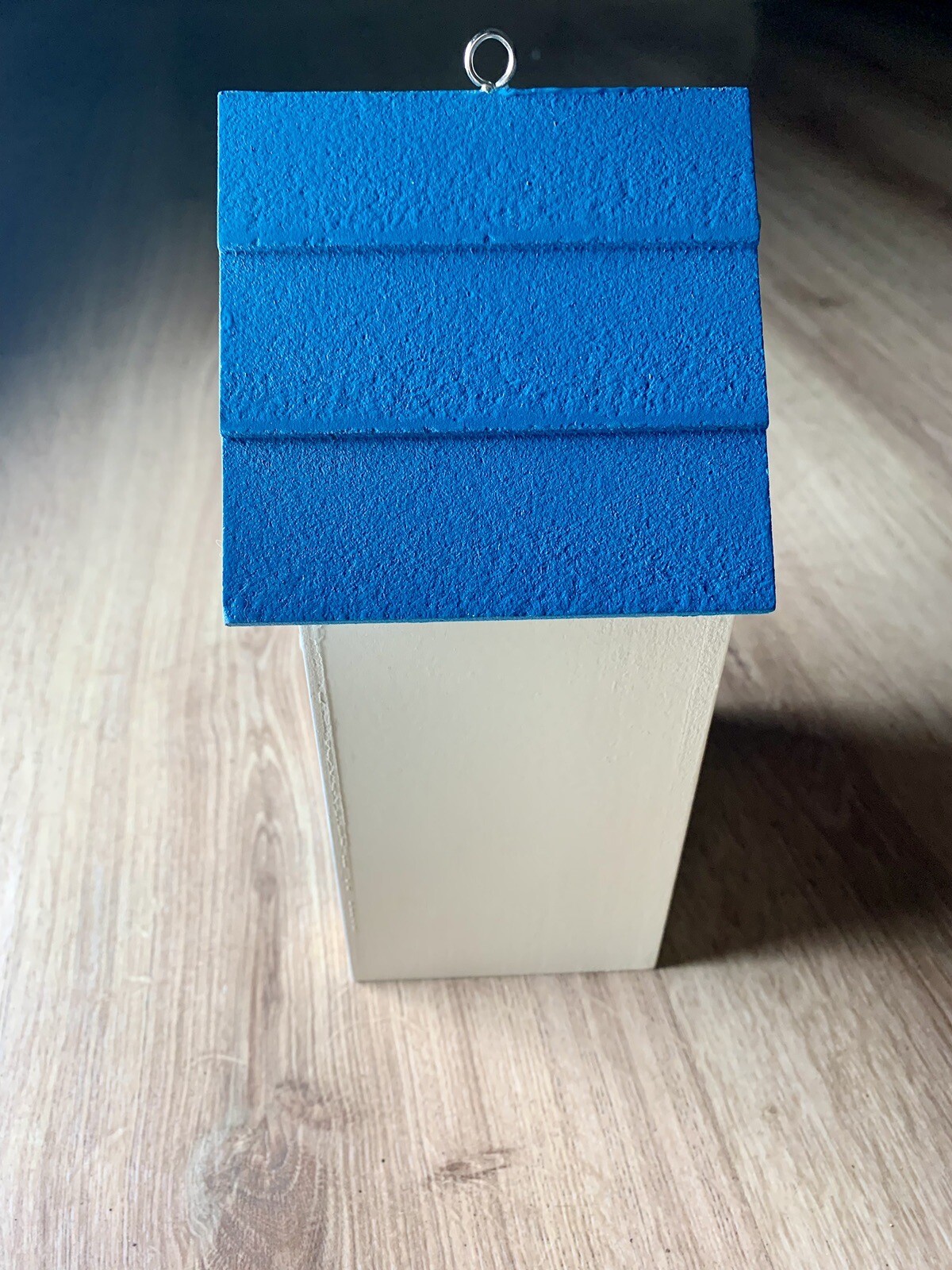 Bird House Nesting Box, Jaunty Seaside Seagull n Bunting Beach Hut ...