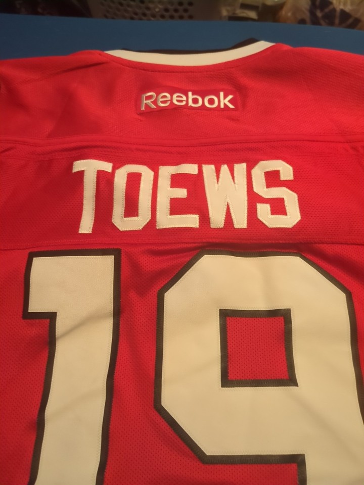 Jonathan Toews Chicago Blackhawks Reebok NHL Jersey L | eBay
