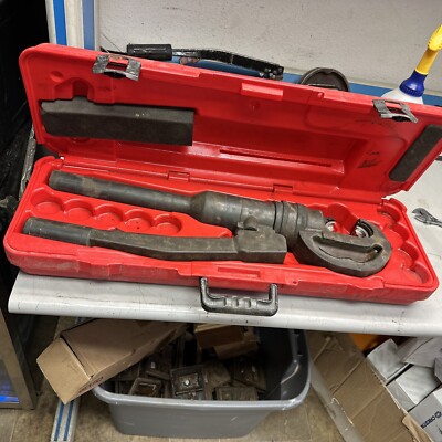 Crimpers - Burndy Y750hsxt