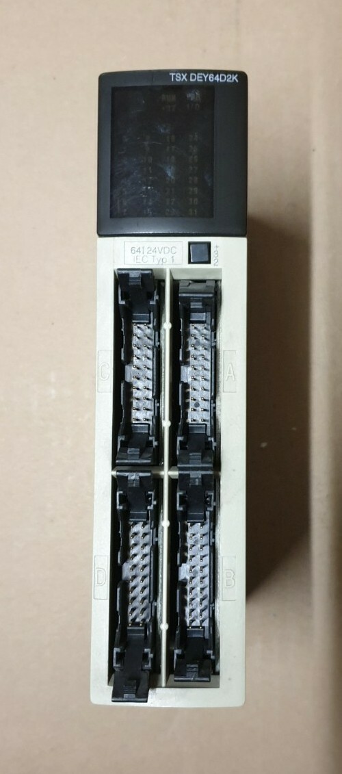 Schneider Automation TSX Premium TSXDEY64D2K 64I 24VDC SINK CONN | eBay