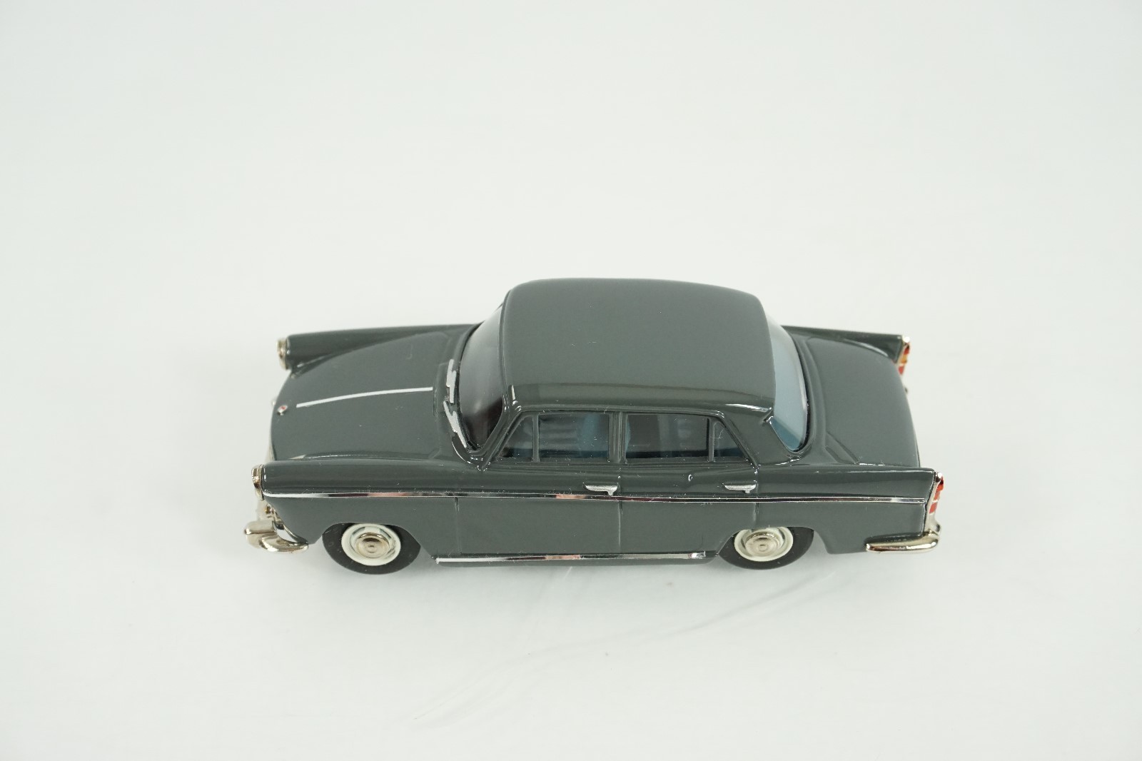 Pathfinder Models Die Cast 1966 Morris Oxford Item No. 13 New VERY NICE ...