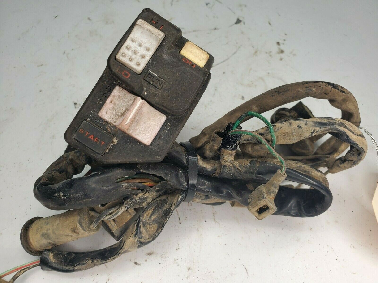 96+Honda+TRX+300ex+Left+Handlebar+Headlight+Switch+35200-hm3-000 for ...