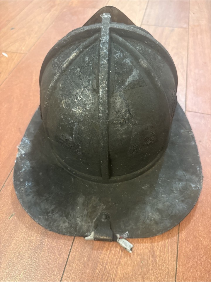Detroit FireDepartment Burned Up Fire Helmet And Shield Dfd Detroit ...