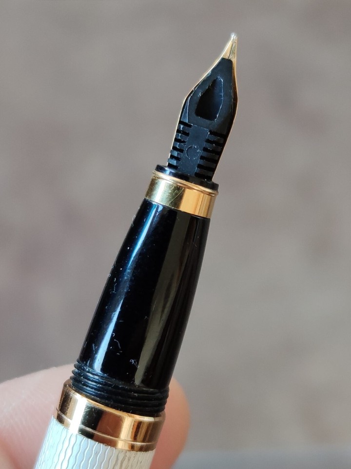 🔴Luxuriously made fountain pen SCHMIDT w/gold plated M nib - No cap🔴 | eBay