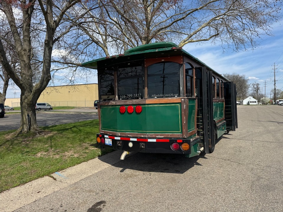 1998 Chance Trolley, 25 passenger w/bar area, Cummins diesel! | eBay
