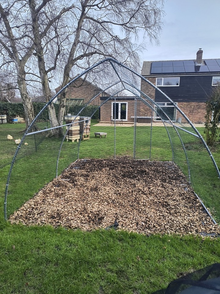 PawHut Walk In Chicken Run, Galvanised Chicken Coop Outdoor with Cover ...