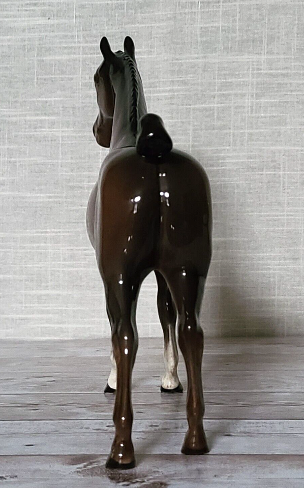 Beswick Hackney Horse Rare Bay Brown Gloss Model No. 1361 'Black Magic ...